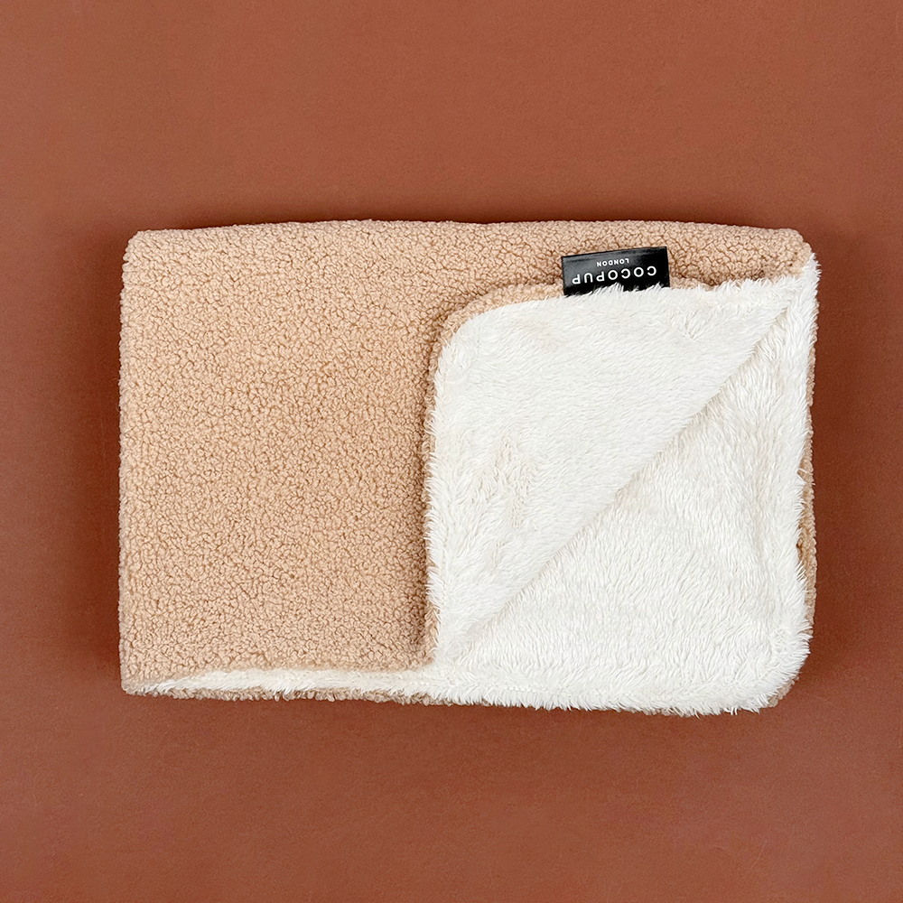 Blanket - Theo Embroidered Teddy | Cocopup London